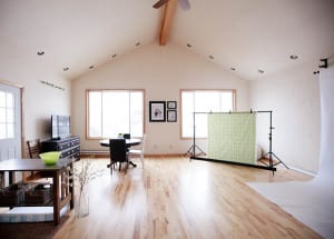 How to Set Up a Home Photography Studio: All You Need to Know