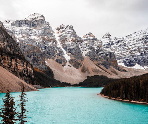 How To Make A Photo B W Except One Color In Photoshop
